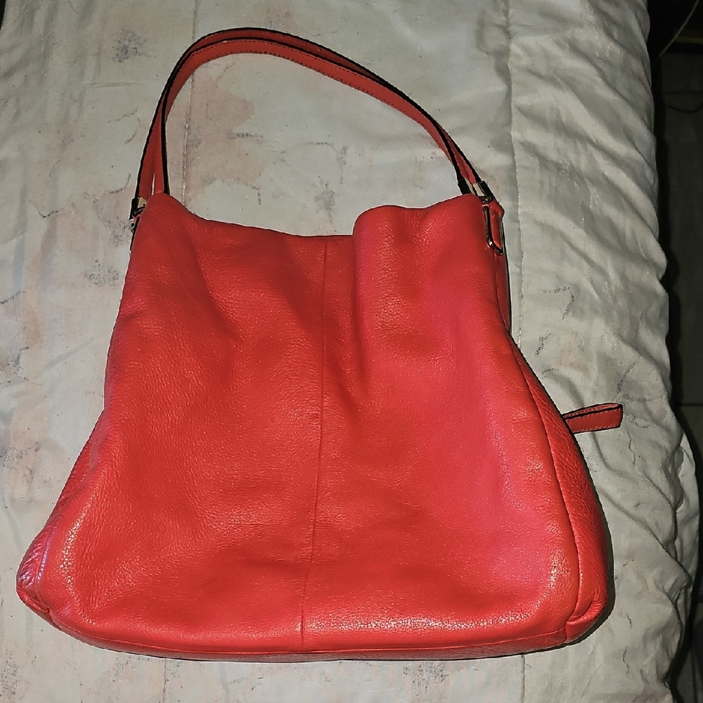 Coach Coral Leather Shoulder Bag - Gem